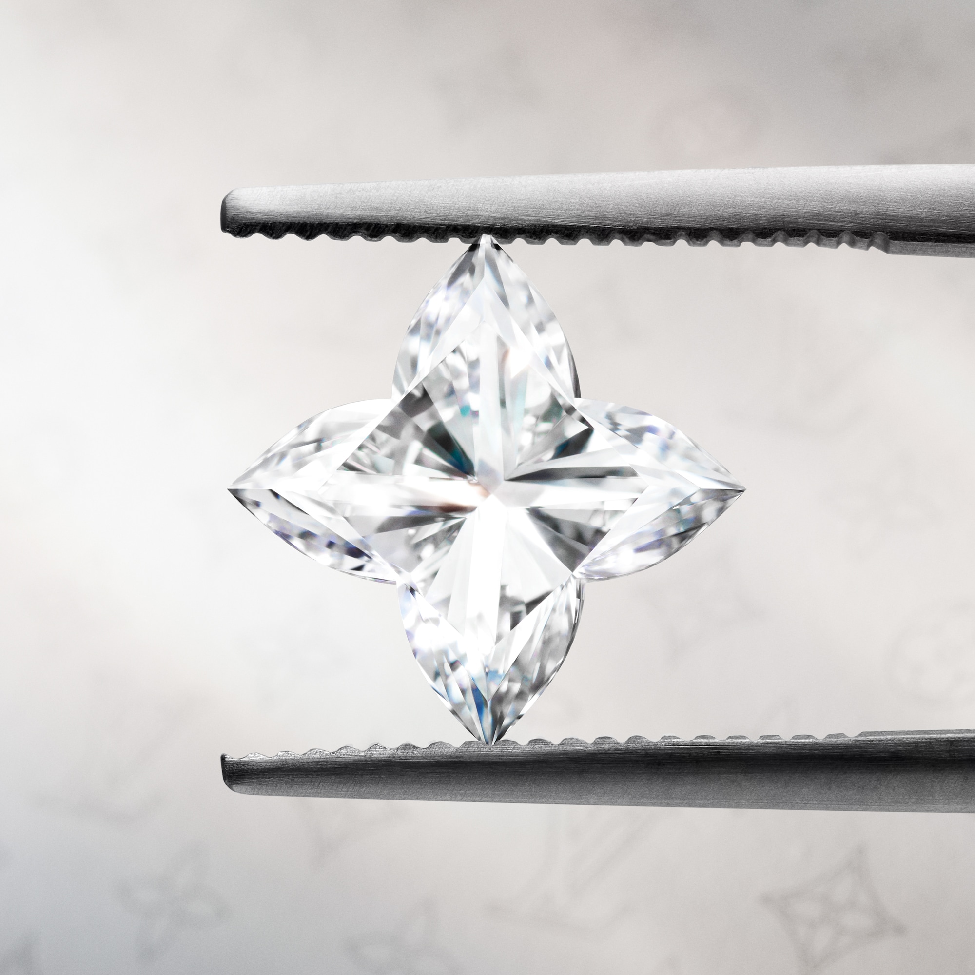 LV Diamonds Double Stud, Round Brilliant cut - per unit - Collections ...