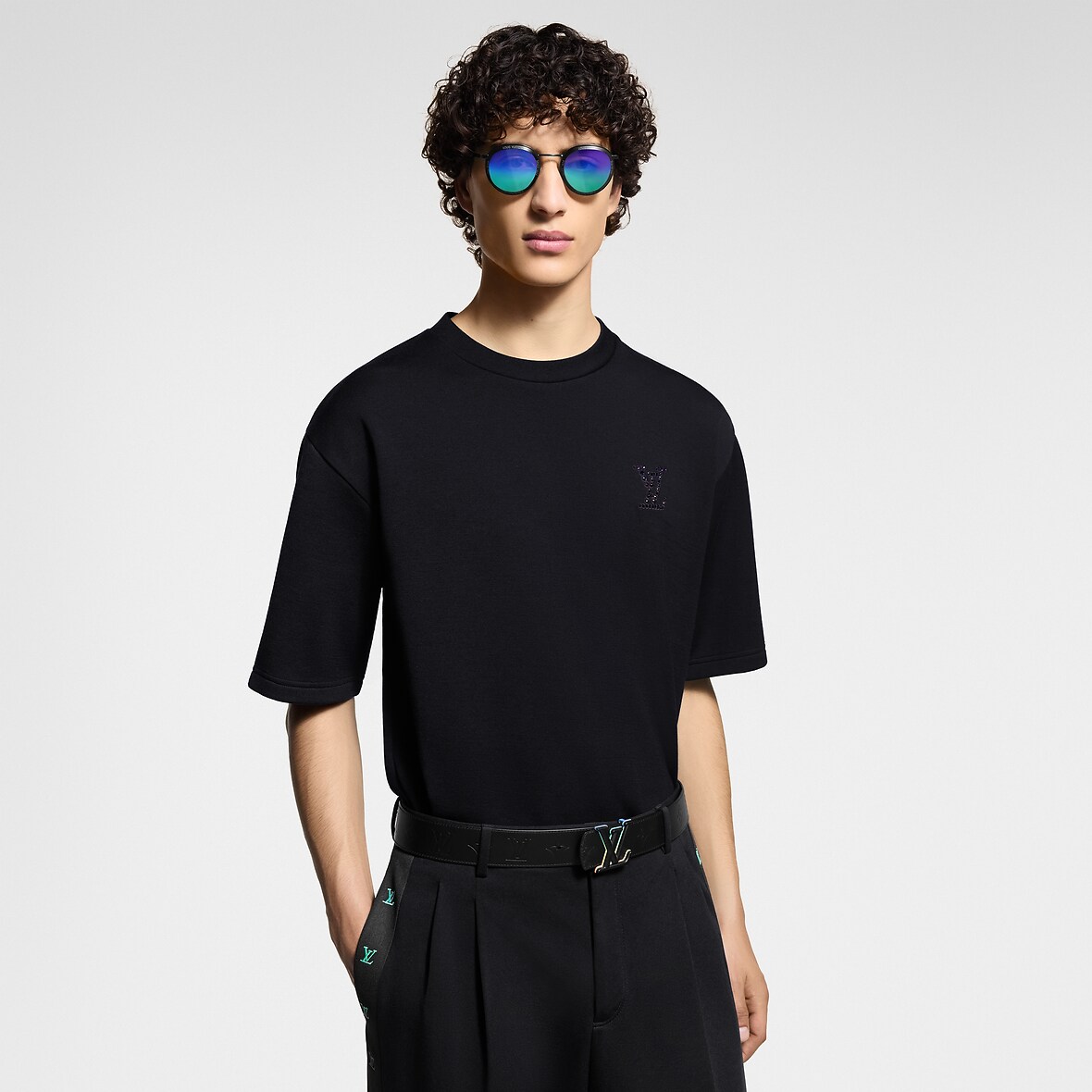 LV Embellished Jersey T-Shirt - Ready-to-Wear | LOUIS VUITTON